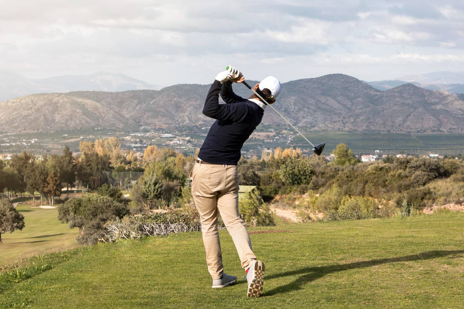 How to Become a Better Golfer in 30 Days: Expert Tips